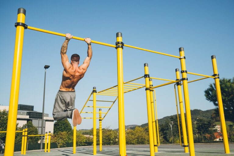 Calisthenics là gì? Calisthenics khác gì Street Workout?