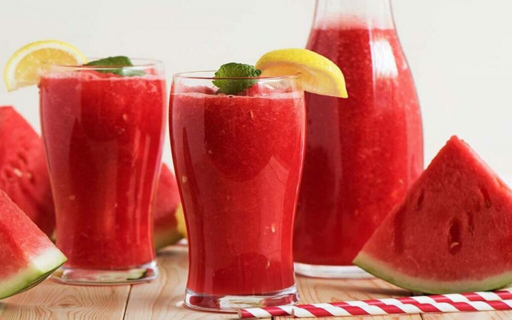 Ăn dưa hấu nóng hay mát? Ăn nhiều có tốt không?