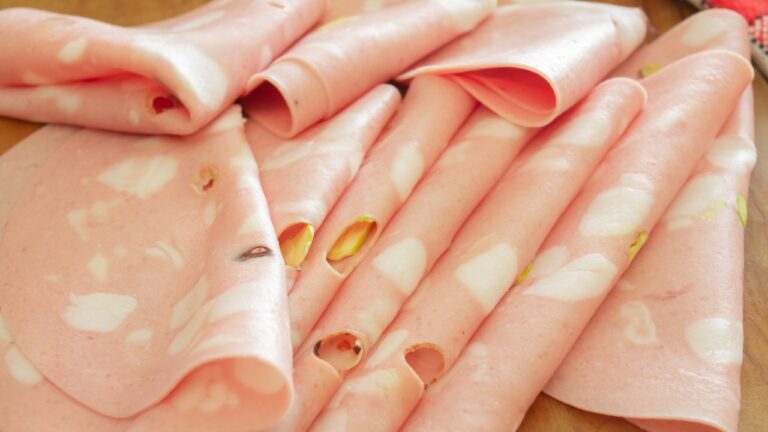 Cold cuts là gì? Cách trang trí và thưởng thức đĩa Cold cuts